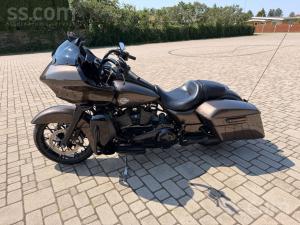 Harley-Davidson Road Glide 2023 Rīga, ar dzinēja tilpumu 1.87 L un nobraukumu 0 tūkst. km par 22000 €, foto 5 vietnē AUTOMOTO.COM.LV