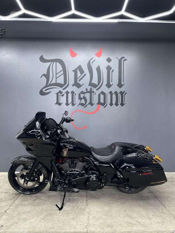 Harley-Davidson Road Glide 2024 Kauņa, ar dzinēja tilpumu 1.92 L un nobraukumu 3 tūkst. km par 32549 €, foto 4 vietnē AUTOMOTO.COM.LV