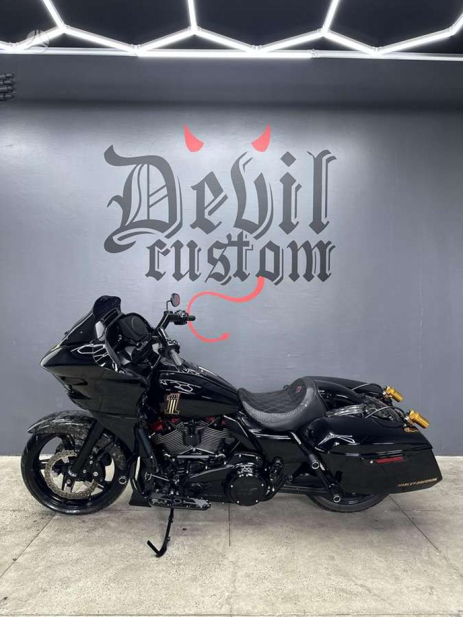 Harley-Davidson Road Glide 2024 Kauņa, ar dzinēja tilpumu 1.92 L un nobraukumu 3 tūkst. km par 32549 €, foto 5 vietnē AUTOMOTO.COM.LV