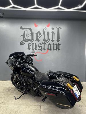 Harley-Davidson Road Glide 2024 Kauņa, ar dzinēja tilpumu 1.92 L un nobraukumu 3 tūkst. km par 32549 €, foto 8 vietnē AUTOMOTO.COM.LV
