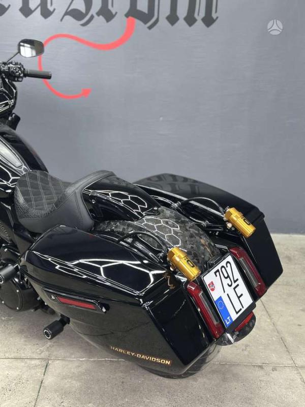 Harley-Davidson Road Glide 2024 Kauņa, ar dzinēja tilpumu 1.92 L un nobraukumu 3 tūkst. km par 32549 €, foto 8 vietnē AUTOMOTO.COM.LV