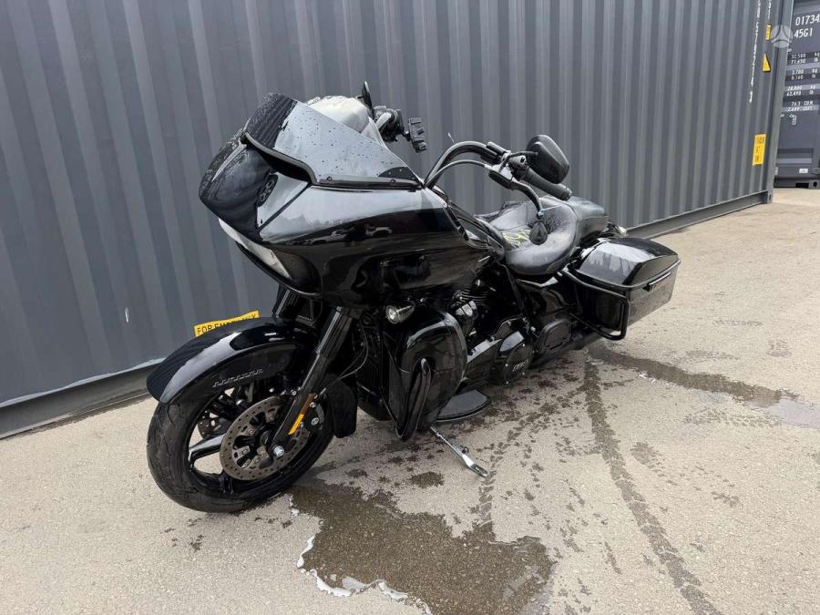 Harley-Davidson Road Glide 2024 in Kaunas, with an engine capacity of 1.87 L and mileage of 2 thousand km for 13700 €, photo 1 on AUTOMOTO.COM.LV