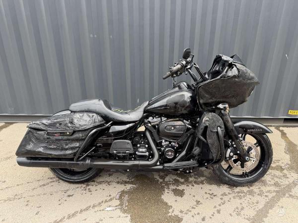Harley-Davidson Road Glide 2024 in Kaunas, with an engine capacity of 1.87 L and mileage of 2 thousand km for 13700 €, photo 7 on AUTOMOTO.COM.LV