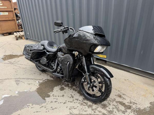 Harley-Davidson Road Glide 2024 in Kaunas, with an engine capacity of 1.87 L and mileage of 2 thousand km for 13700 €, photo 8 on AUTOMOTO.COM.LV
