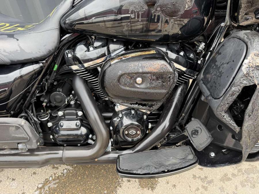 Harley-Davidson Road Glide 2024 in Kaunas, with an engine capacity of 1.87 L and mileage of 2 thousand km for 13700 €, photo 10 on AUTOMOTO.COM.LV