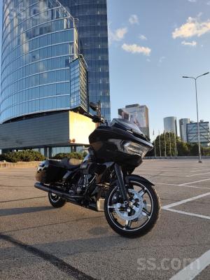 Харли-Девидсон Road Glide 2024 в Рига, объемом двигателя 1.92 л и пробегом 0 тыс. км за 29500 €, фото  на AUTOMOTO.COM.LV