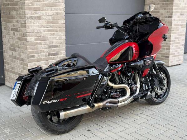 Харли-Девидсон Road Glide 2024 в Шяуляй, объемом двигателя 2.00 л и пробегом 21 тыс. км за 37000 €, фото 3 на AUTOMOTO.COM.LV