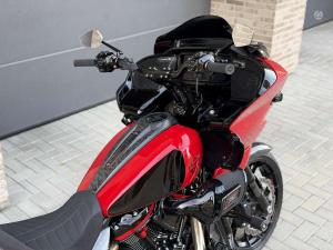 Харли-Девидсон Road Glide 2024 в Шяуляй, объемом двигателя 2.00 л и пробегом 21 тыс. км за 37000 €, фото 8 на AUTOMOTO.COM.LV