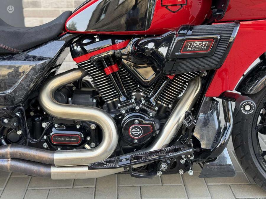 Харли-Девидсон Road Glide 2024 в Шяуляй, объемом двигателя 2.00 л и пробегом 21 тыс. км за 37000 €, фото 10 на AUTOMOTO.COM.LV