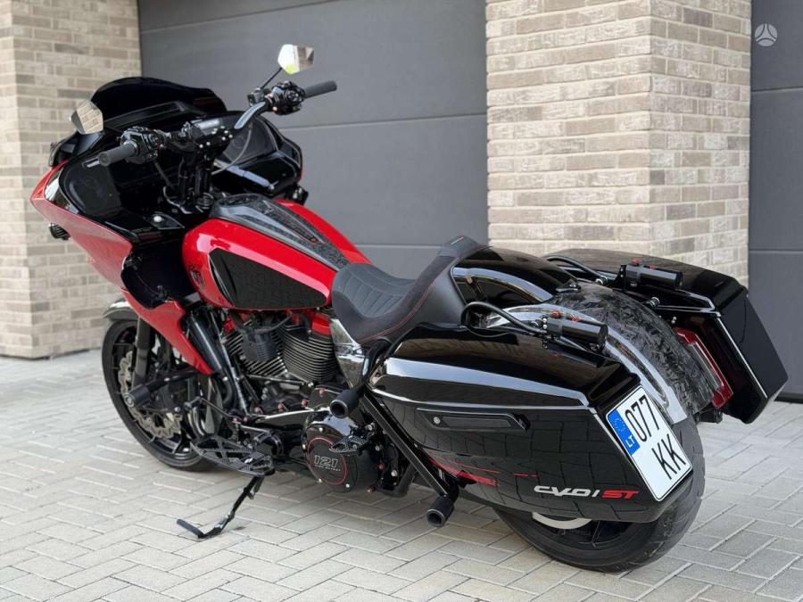 Харли-Девидсон Road Glide 2024 в Шяуляй, объемом двигателя 2.00 л и пробегом 21 тыс. км за 37000 €, фото 21 на AUTOMOTO.COM.LV