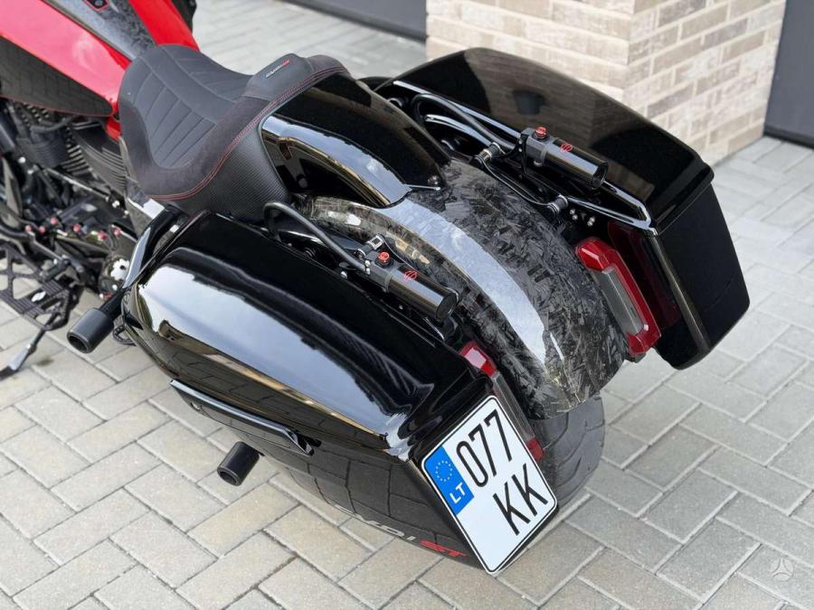 Харли-Девидсон Road Glide 2024 в Шяуляй, объемом двигателя 2.00 л и пробегом 21 тыс. км за 37000 €, фото 22 на AUTOMOTO.COM.LV