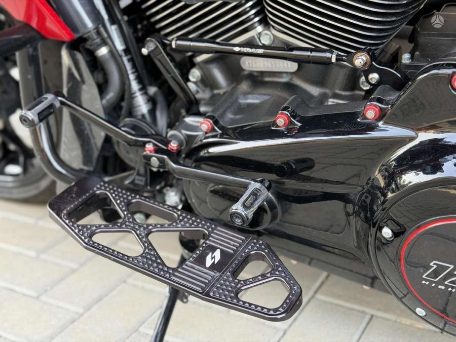 Харли-Девидсон Road Glide 2024 в Шяуляй, объемом двигателя 2.00 л и пробегом 21 тыс. км за 37000 €, фото 29 на AUTOMOTO.COM.LV