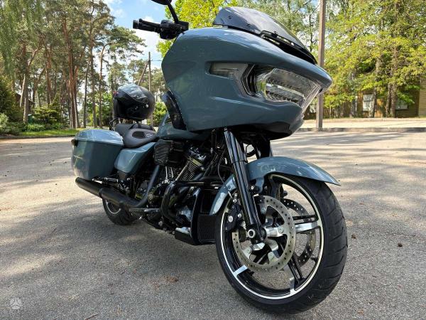 Харли-Девидсон Road Glide 2024 в Каунас, объемом двигателя 1.99 л и пробегом 2 тыс. км за 22900 €, фото 1 на AUTOMOTO.COM.LV