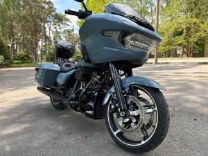 Харли-Девидсон Road Glide 2024 в Каунас, объемом двигателя 1.99 л и пробегом 2 тыс. км за 22900 €, фото  на AUTOMOTO.COM.LV