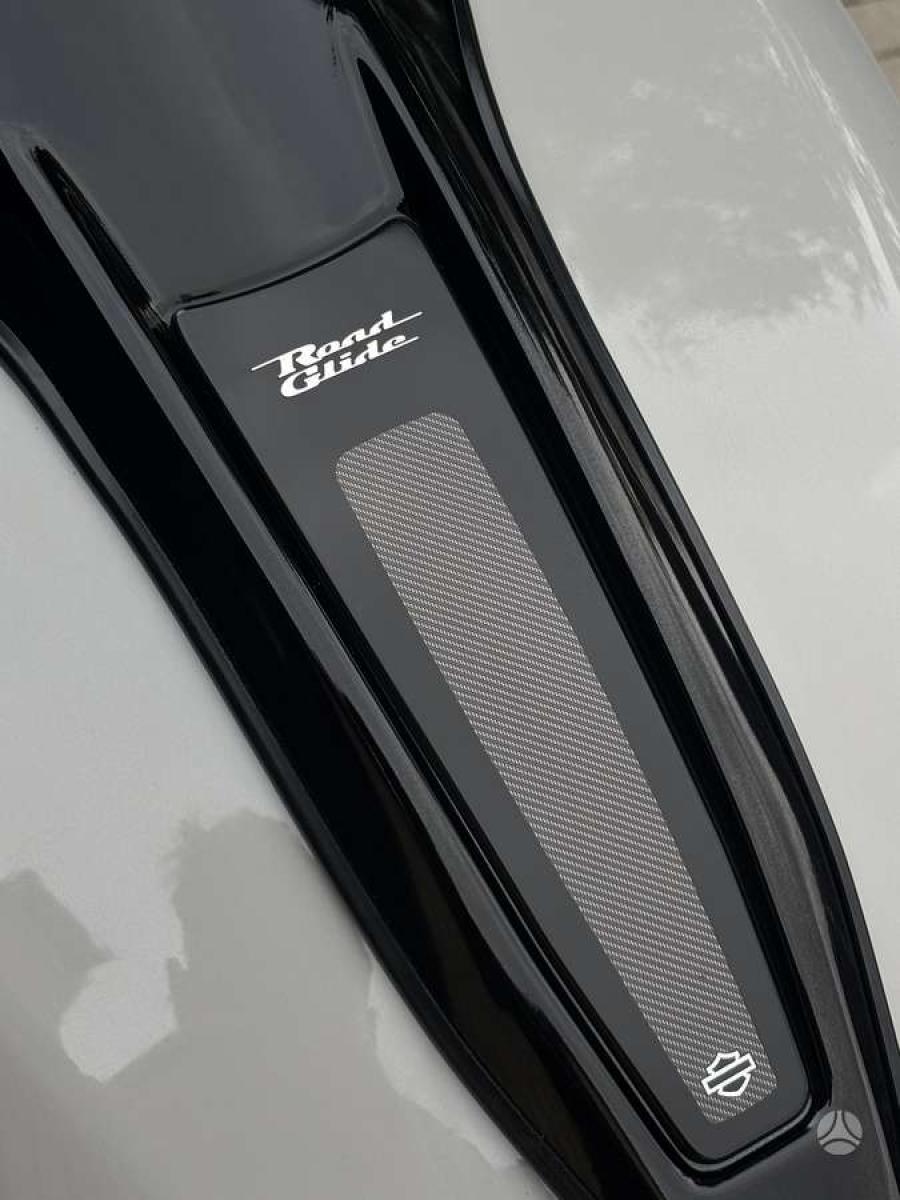 Harley-Davidson Road Glide 2025 Šauļi, ar dzinēja tilpumu 1.92 L un nobraukumu 12 tūkst. km par 22500 €, foto 14 vietnē AUTOMOTO.COM.LV