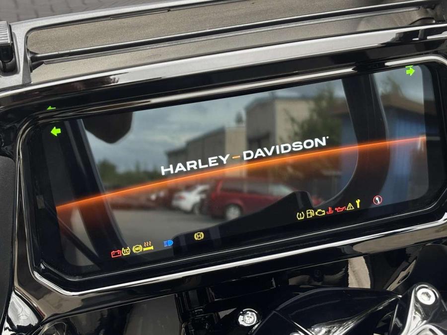 Harley-Davidson Road Glide 2025 Šauļi, ar dzinēja tilpumu 1.92 L un nobraukumu 12 tūkst. km par 22500 €, foto 15 vietnē AUTOMOTO.COM.LV