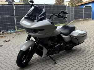 Harley-Davidson Road Glide 2025 Šauļi, ar dzinēja tilpumu 1.92 L un nobraukumu 12 tūkst. km par 22500 €, foto 21 vietnē AUTOMOTO.COM.LV