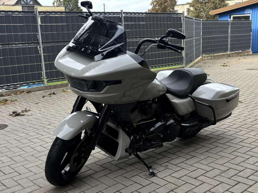Harley-Davidson Road Glide 2025 Šauļi, ar dzinēja tilpumu 1.92 L un nobraukumu 12 tūkst. km par 22500 €, foto 21 vietnē AUTOMOTO.COM.LV