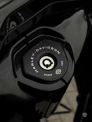 Harley-Davidson Road Glide 2025 Šauļi, ar dzinēja tilpumu 1.92 L un nobraukumu 12 tūkst. km par 22500 €, foto 23 vietnē AUTOMOTO.COM.LV