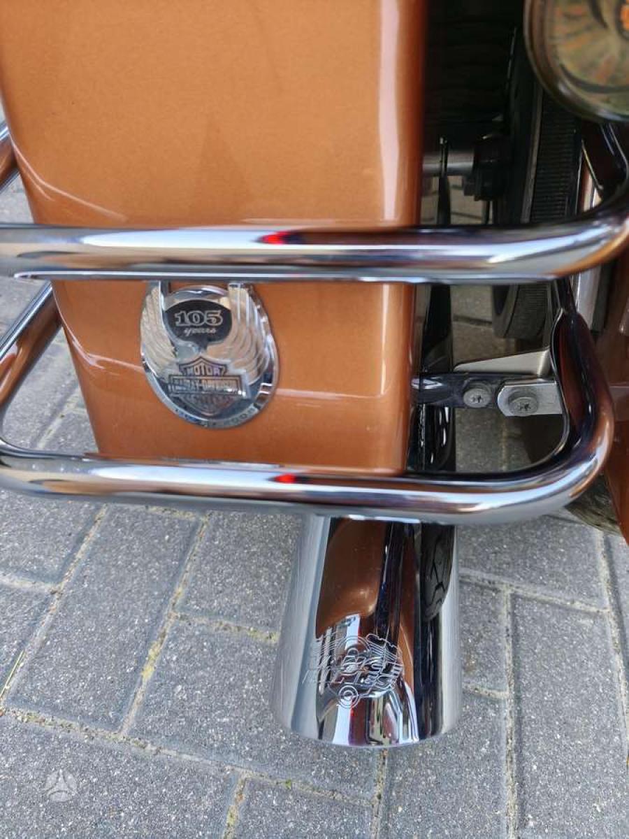 Oranžs Harley-Davidson Road Glide 2008 Viļņa, ar dzinēja tilpumu 1.57 L un nobraukumu 108 tūkst. km par 7100 €, foto 22 vietnē AUTOMOTO.COM.LV