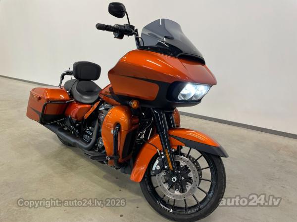 Oranžs Harley-Davidson Road Glide 2019 Tallina, ar dzinēja tilpumu 1.87 L un nobraukumu 12 tūkst. km par 20900 €, foto 1 vietnē AUTOMOTO.COM.LV