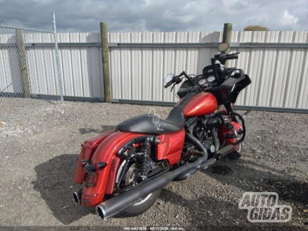 Sarkans Harley-Davidson Road Glide 0 Klaipėda, ar dzinēja tilpumu 0.00 L un nobraukumu 0 tūkst. km par 5000 €, foto 4 vietnē AUTOMOTO.COM.LV