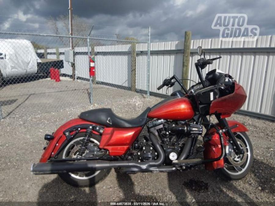 Red Harley-Davidson Road Glide 0 in Klaipeda, with an engine capacity of 0.00 L and mileage of 0 thousand km for 5000 €, photo 14 on AUTOMOTO.COM.LV