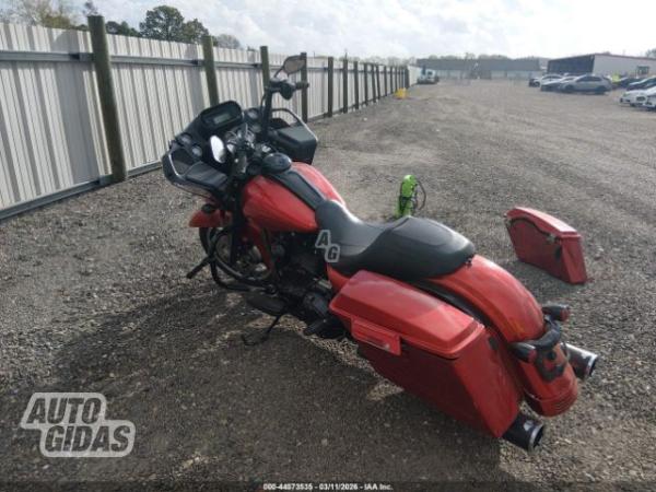 Red Harley-Davidson Road Glide 0 in Klaipeda, with an engine capacity of 0.00 L and mileage of 0 thousand km for 5000 €, photo 3 on AUTOMOTO.COM.LV