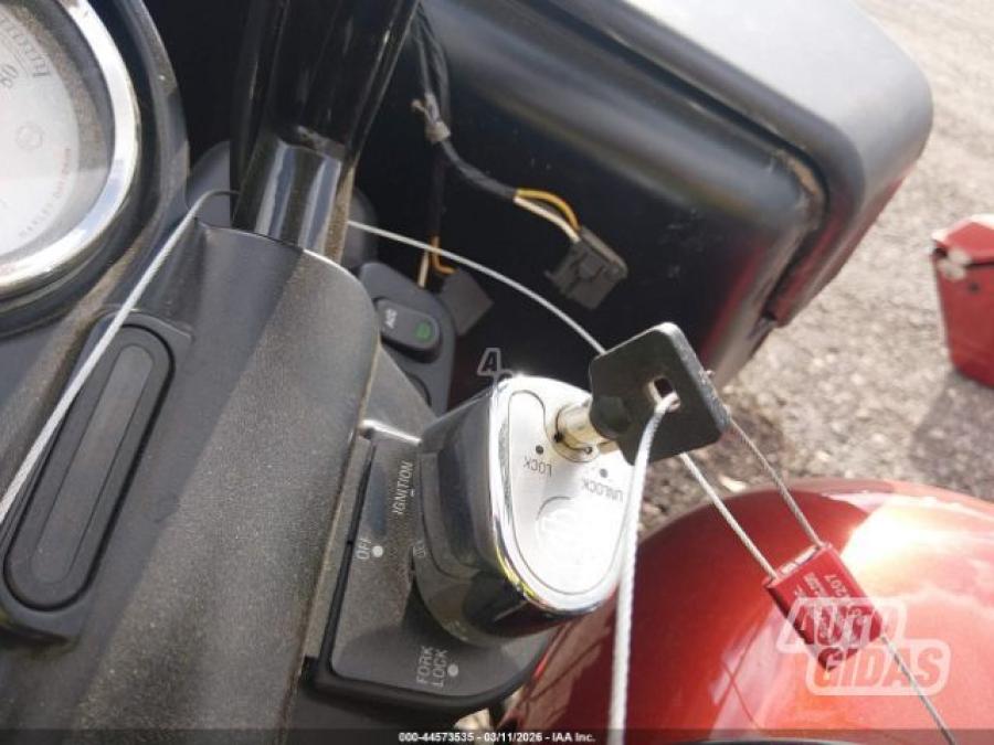 Red Harley-Davidson Road Glide 0 in Klaipeda, with an engine capacity of 0.00 L and mileage of 0 thousand km for 5000 €, photo 12 on AUTOMOTO.COM.LV