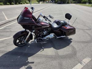 Красный Харли-Девидсон Road Glide 2018 в Шяуляй, объемом двигателя 1.75 л и пробегом 5 тыс. км за 15300 €, фото 7 на AUTOMOTO.COM.LV