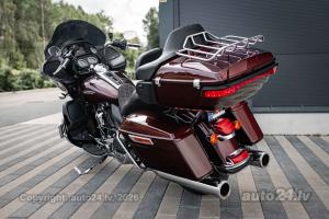 Red Harley-Davidson Road Glide 2019 in Tallinn, with an engine capacity of 1.87 L and mileage of 25 thousand km for 21990 €, photo 7 on AUTOMOTO.COM.LV