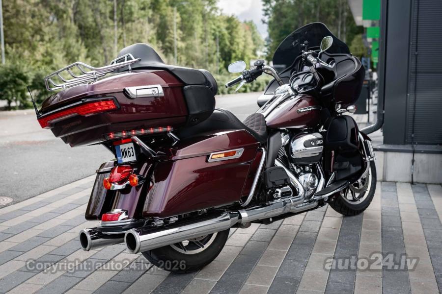Red Harley-Davidson Road Glide 2019 in Tallinn, with an engine capacity of 1.87 L and mileage of 25 thousand km for 21990 €, photo 9 on AUTOMOTO.COM.LV