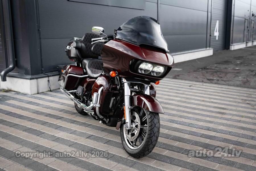 Red Harley-Davidson Road Glide 2019 in Tallinn, with an engine capacity of 1.87 L and mileage of 25 thousand km for 21990 €, photo 11 on AUTOMOTO.COM.LV