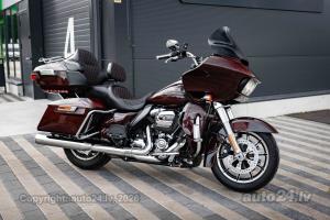 Red Harley-Davidson Road Glide 2019 in Tallinn, with an engine capacity of 1.87 L and mileage of 25 thousand km for 21990 €, photo 12 on AUTOMOTO.COM.LV