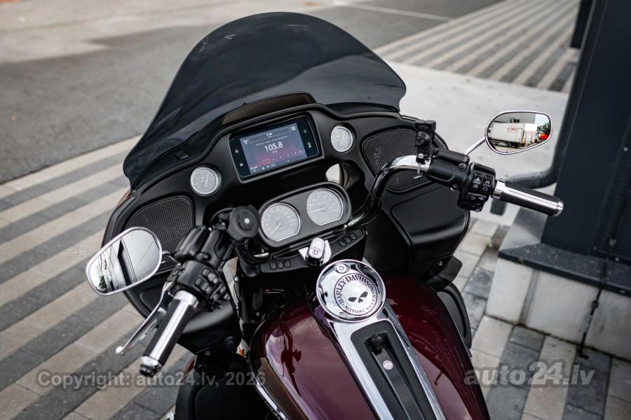 Sarkans Harley-Davidson Road Glide 2019 Tallina, ar dzinēja tilpumu 1.87 L un nobraukumu 25 tūkst. km par 21990 €, foto 13 vietnē AUTOMOTO.COM.LV