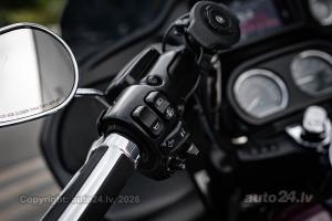 Sarkans Harley-Davidson Road Glide 2019 Tallina, ar dzinēja tilpumu 1.87 L un nobraukumu 25 tūkst. km par 21990 €, foto 14 vietnē AUTOMOTO.COM.LV