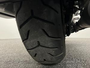 Balts Harley-Davidson Road Glide 2016 Pērnava, ar dzinēja tilpumu 1.69 L un nobraukumu 10 tūkst. km par 16990 €, foto 30 vietnē AUTOMOTO.COM.LV