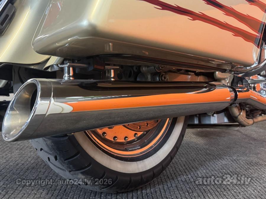 Smilšu krāsa Harley-Davidson Road King 2003 Tartu, ar dzinēja tilpumu 1.69 L un nobraukumu 46 tūkst. km par 8790 €, foto 9 vietnē AUTOMOTO.COM.LV