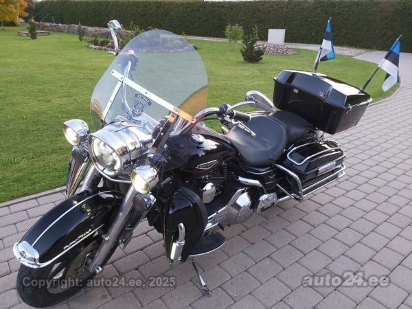 Black Harley-Davidson Road King 2002 in Tartu, with an engine capacity of 1.45 L and mileage of 74 thousand km for 7900 €, photo 11 on AUTOMOTO.COM.LV