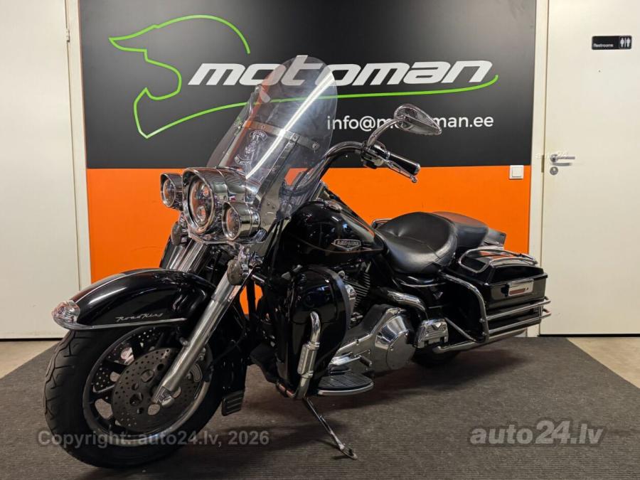 Black Harley-Davidson Road King 2002 in Tartu, with an engine capacity of 1.45 L and mileage of 46 thousand km for 6990 €, photo 9 on AUTOMOTO.COM.LV