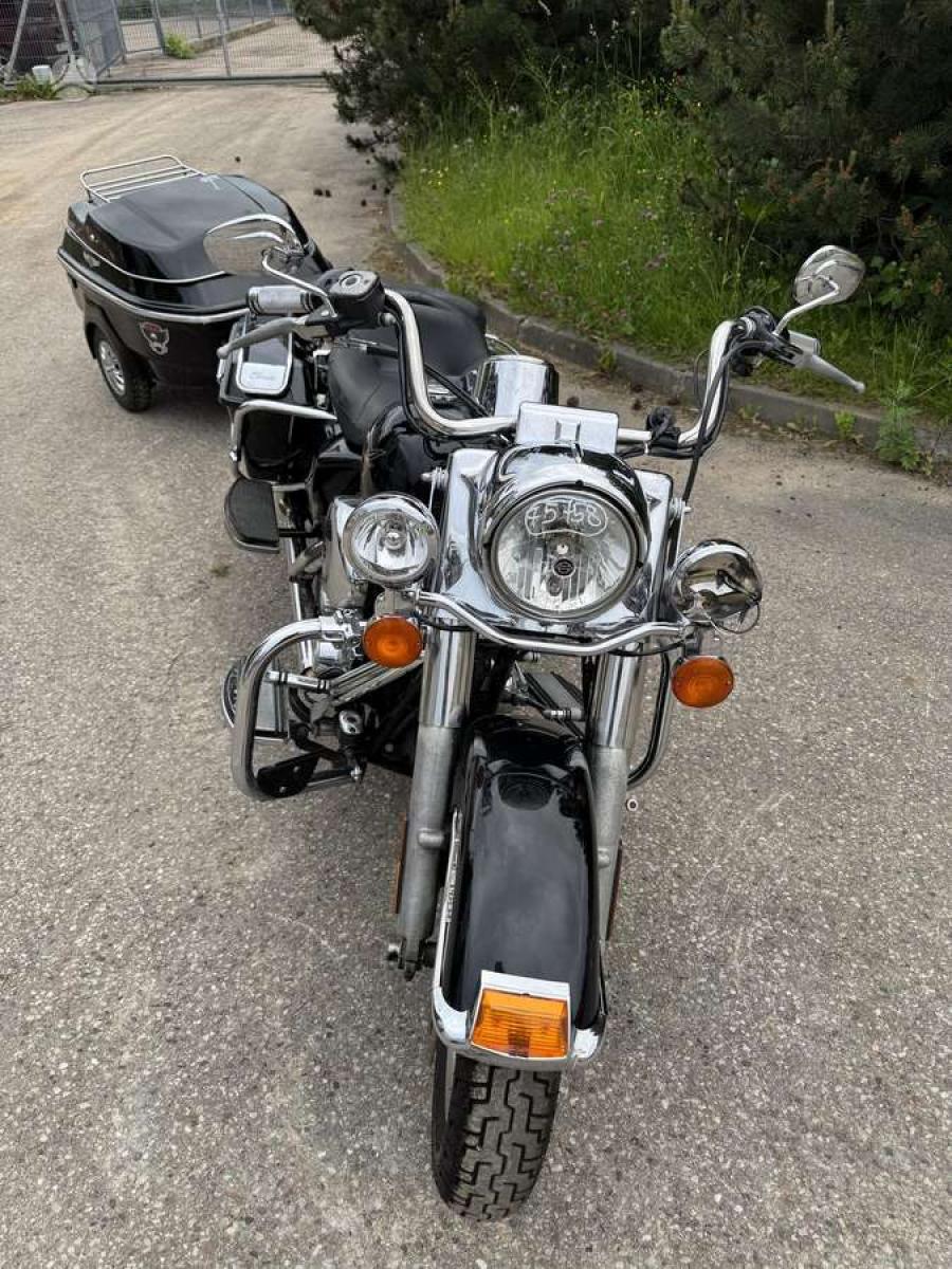 Melns Harley-Davidson Road King 2007 Kauņa, ar dzinēja tilpumu 1.50 L un nobraukumu 35 tūkst. km par 4700 €, foto 3 vietnē AUTOMOTO.COM.LV