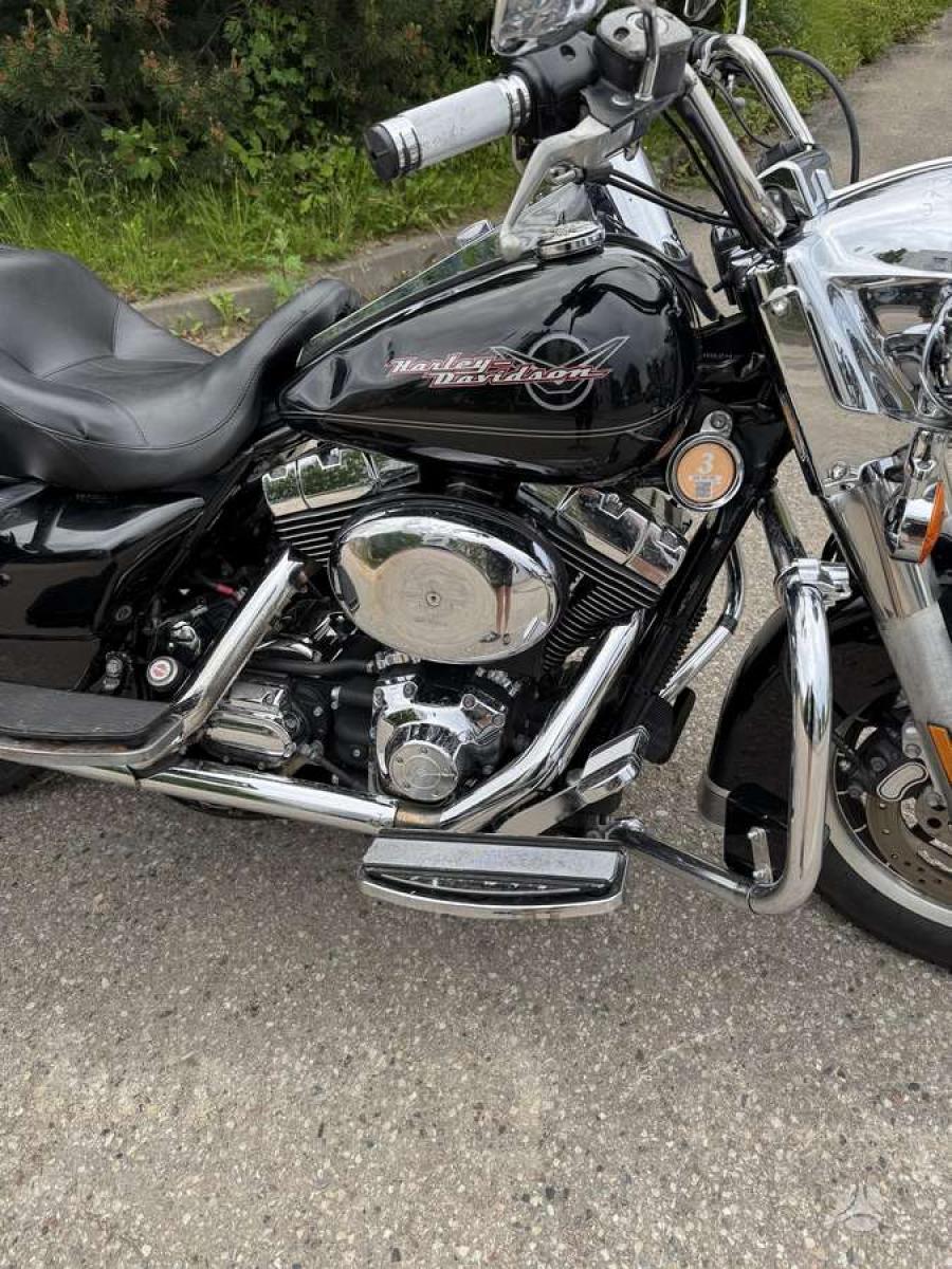 Melns Harley-Davidson Road King 2007 Kauņa, ar dzinēja tilpumu 1.50 L un nobraukumu 35 tūkst. km par 4700 €, foto 6 vietnē AUTOMOTO.COM.LV