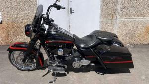 Melns Harley-Davidson Road King 2014 Viļņa, ar dzinēja tilpumu 1.80 L un nobraukumu 20 tūkst. km par 12200 €, foto 12 vietnē AUTOMOTO.COM.LV