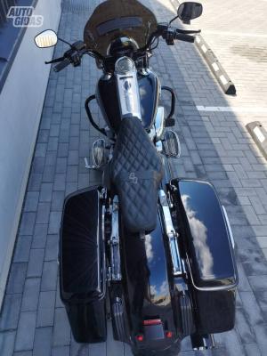 Melns Harley-Davidson Road King 2018 Kauņa, ar dzinēja tilpumu 1.80 L un nobraukumu 12 tūkst. km par 9400 €, foto 6 vietnē AUTOMOTO.COM.LV