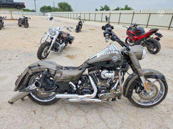 Grey Harley-Davidson Road King 2014 in Klaipeda, with an engine capacity of 1.80 L and mileage of 0 thousand km for 6200 €, photo 1 on AUTOMOTO.COM.LV
