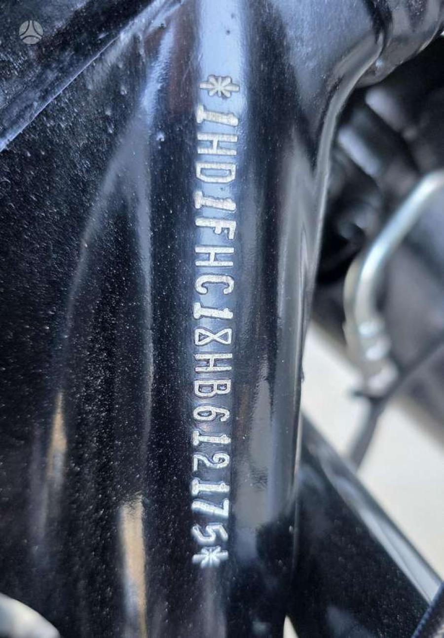 Pelēks Harley-Davidson Road King 2017 Šauļi, ar dzinēja tilpumu 0.00 L un nobraukumu 18 tūkst. km par 11900 €, foto 12 vietnē AUTOMOTO.COM.LV