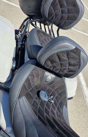 Pelēks Harley-Davidson Road King 2017 Šauļi, ar dzinēja tilpumu 0.00 L un nobraukumu 18 tūkst. km par 11900 €, foto 17 vietnē AUTOMOTO.COM.LV