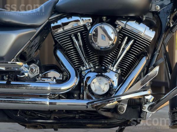 Harley-Davidson Road King 2000 in Riga, with an engine capacity of 1.45 L and mileage of 0 thousand km for 6590 €, photo 6 on AUTOMOTO.COM.LV