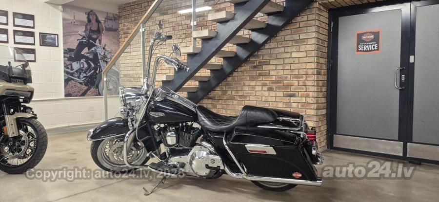 Harley-Davidson Road King 2001 Tallina, ar dzinēja tilpumu 1.45 L un nobraukumu 40 tūkst. km par 8000 €, foto 5 vietnē AUTOMOTO.COM.LV