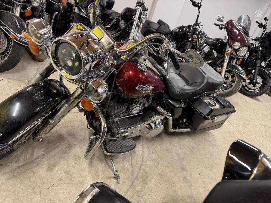 Harley-Davidson Road King 2001 Šauļi, ar dzinēja tilpumu 0.00 L un nobraukumu 30 tūkst. km par 4400 €, foto 9 vietnē AUTOMOTO.COM.LV